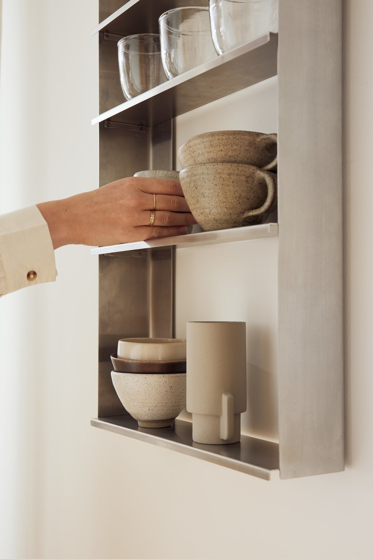 Taper Wall Shelf – Teak New York